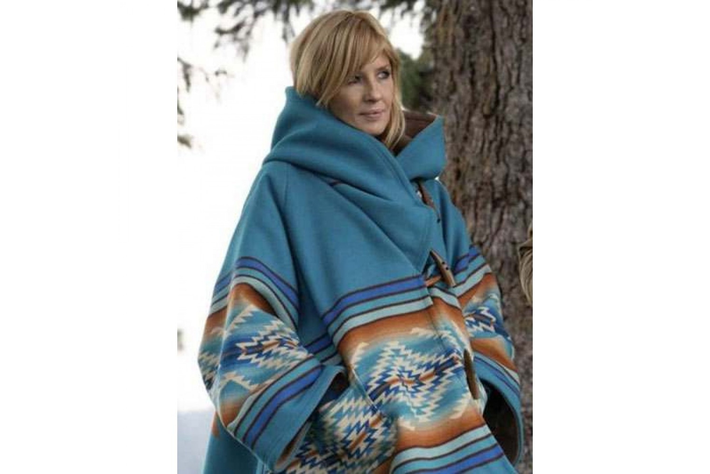 Yellowstone Season 3 Kelly Reilly Beth Dutton Blue Coat